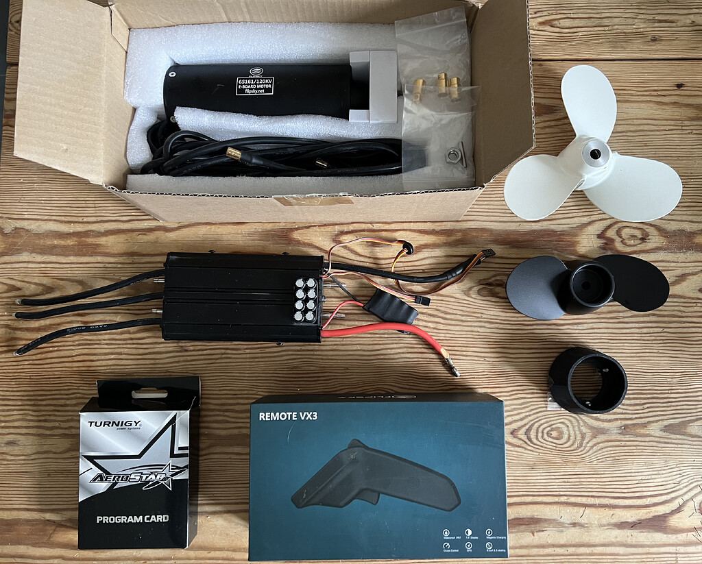 Efoil kit. Flipsky 65161 120KV, Maytech 300A, VX3 remote. Ships from EU ...